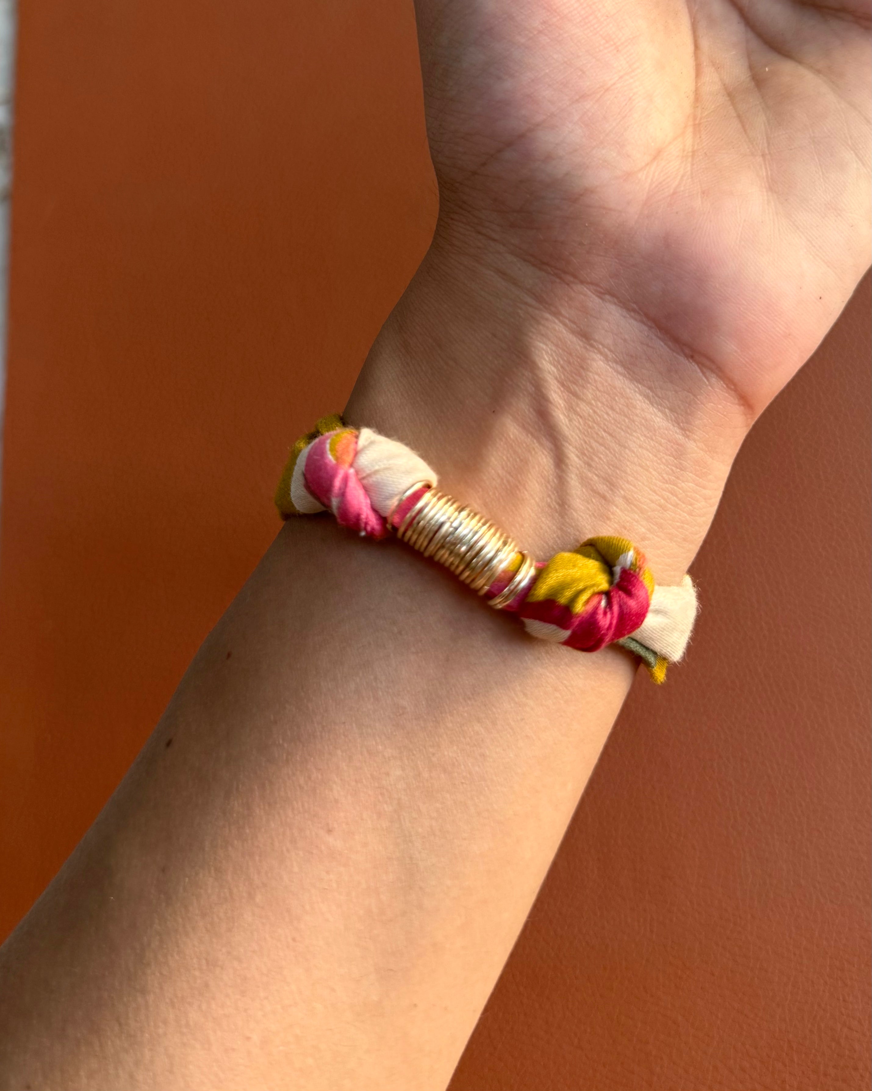 TULIP BRACELET – Mellow Monkey